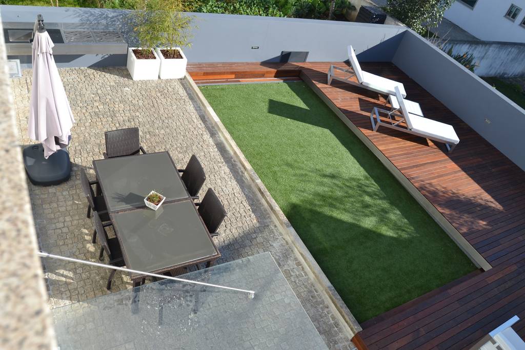 Remodelação de logradouro / jardim com piscina por espaço mude moderno ...