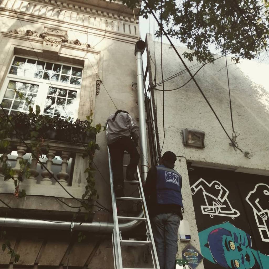 Instalación de mufa de 100mm en conduit pared gruesa para acometida de ...