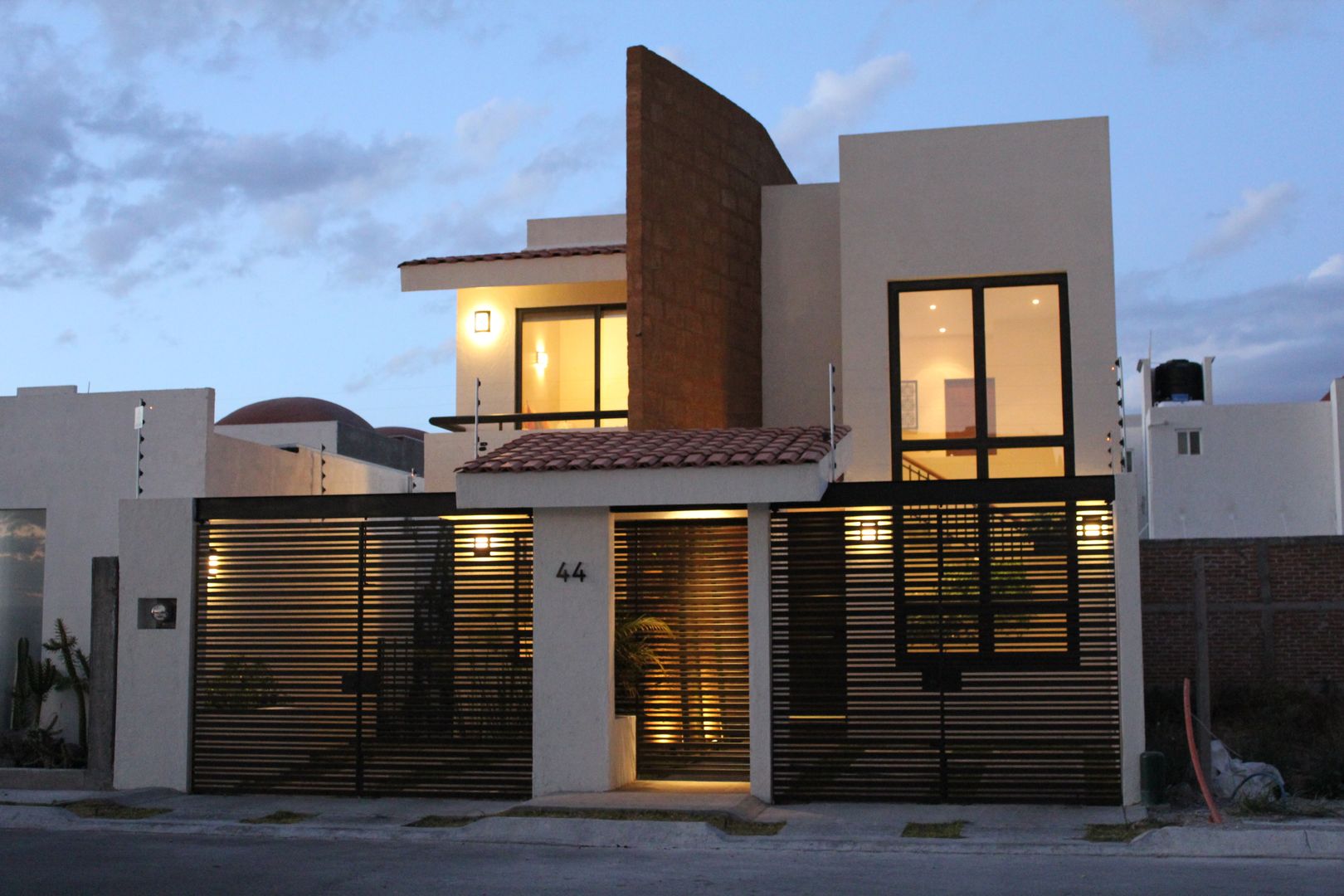 10 portones espectaculares para la entrada de tu garage | homify