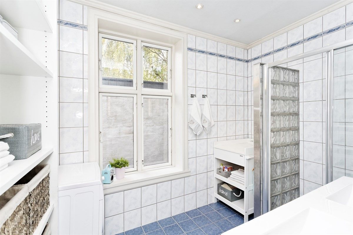 6 Ways to incorporate a washer in your small bathroom | homify