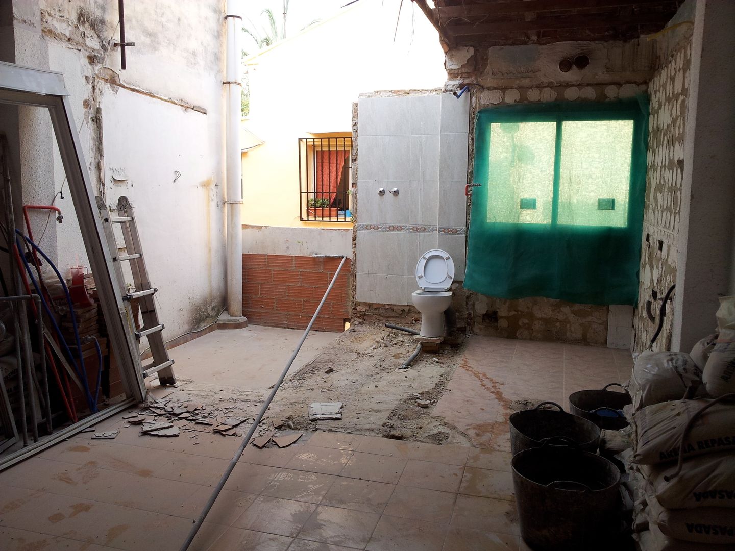 L'INCROYABLE Transformation d'un Taudis en un Loft Moderne!! | homify