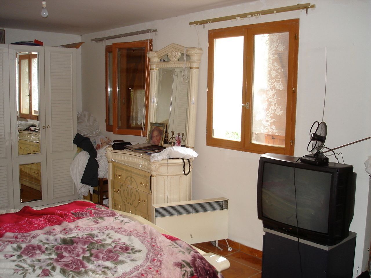 Before & after: A dilapidated apartment gets a dramatic makeover | homify