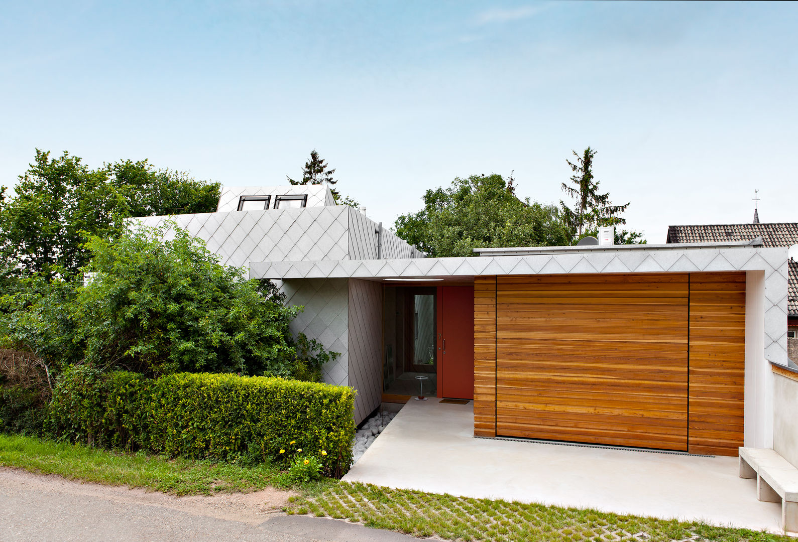 A beautiful, modest home inspired by love and nature | homify