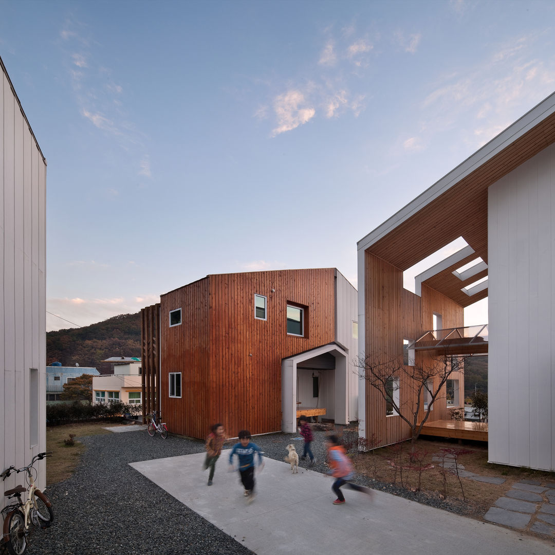 Four Families, Four Homes, One Amazing Architect! | homify