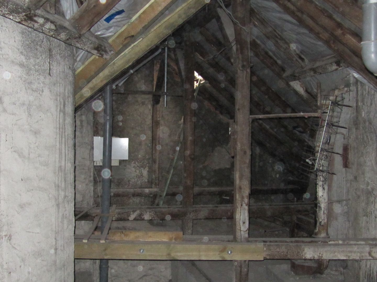 An awful attic apartment gets an amazing makeover | homify