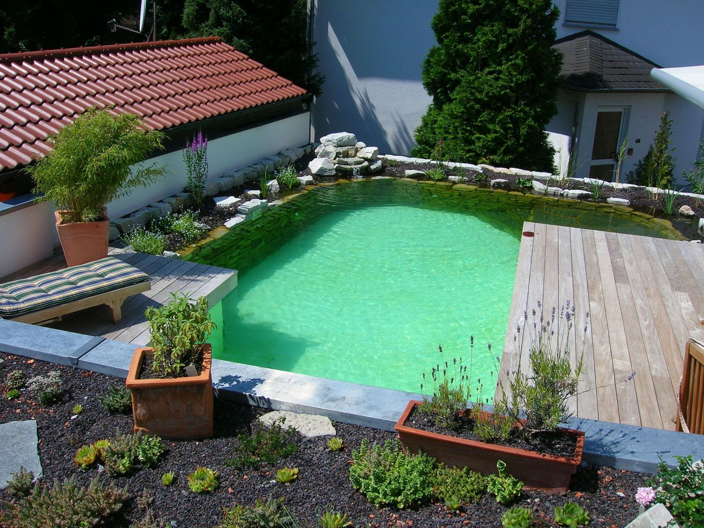 Der perfekte Pool in einem kleinen Garten | homify