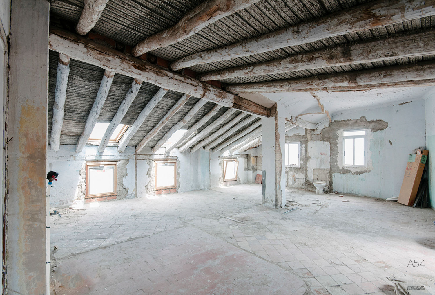 Before and after: a dingy attic to a fantastic modern apartment | homify