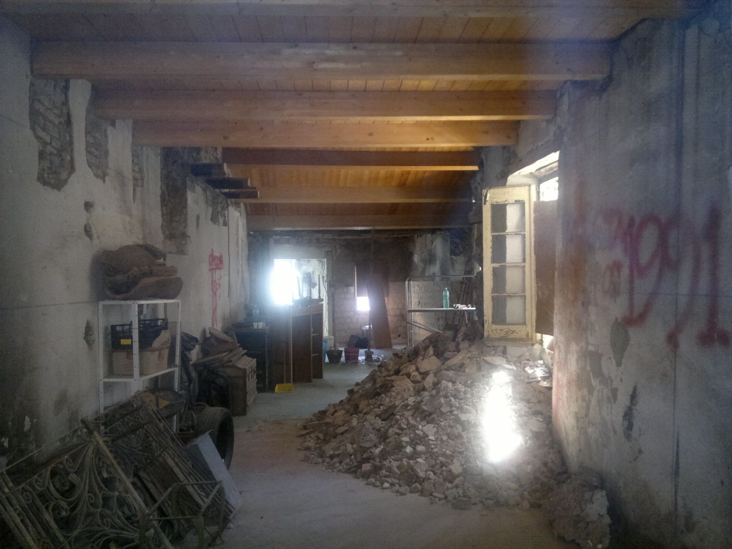 The creative transformation of a crumbling home | homify