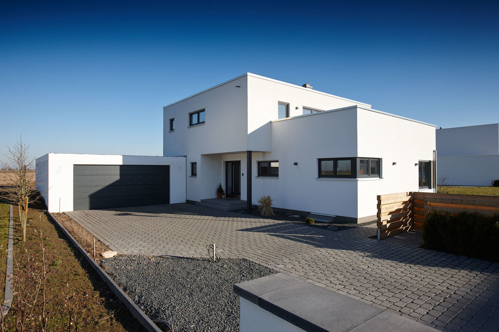 A minimalist home with character | homify