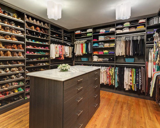 Walk in wardrobes: The perfect clothes solution | homify
