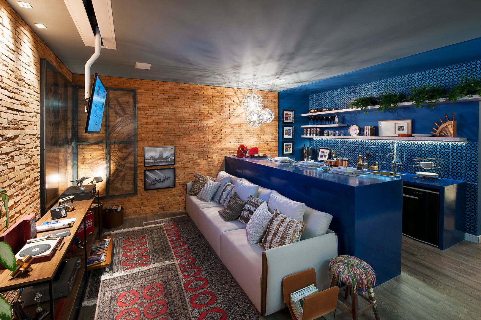 A House with Modern Decor and Stunning Colours | homify