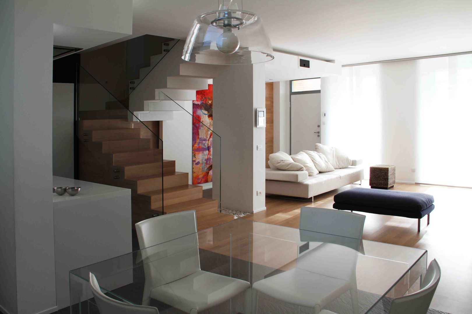 8 appartamenti moderni con scale fantastiche! | homify
