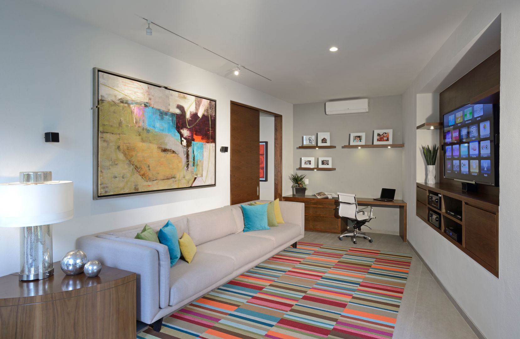 Genial, cómo sacarle provecho a tu sala angosta | homify