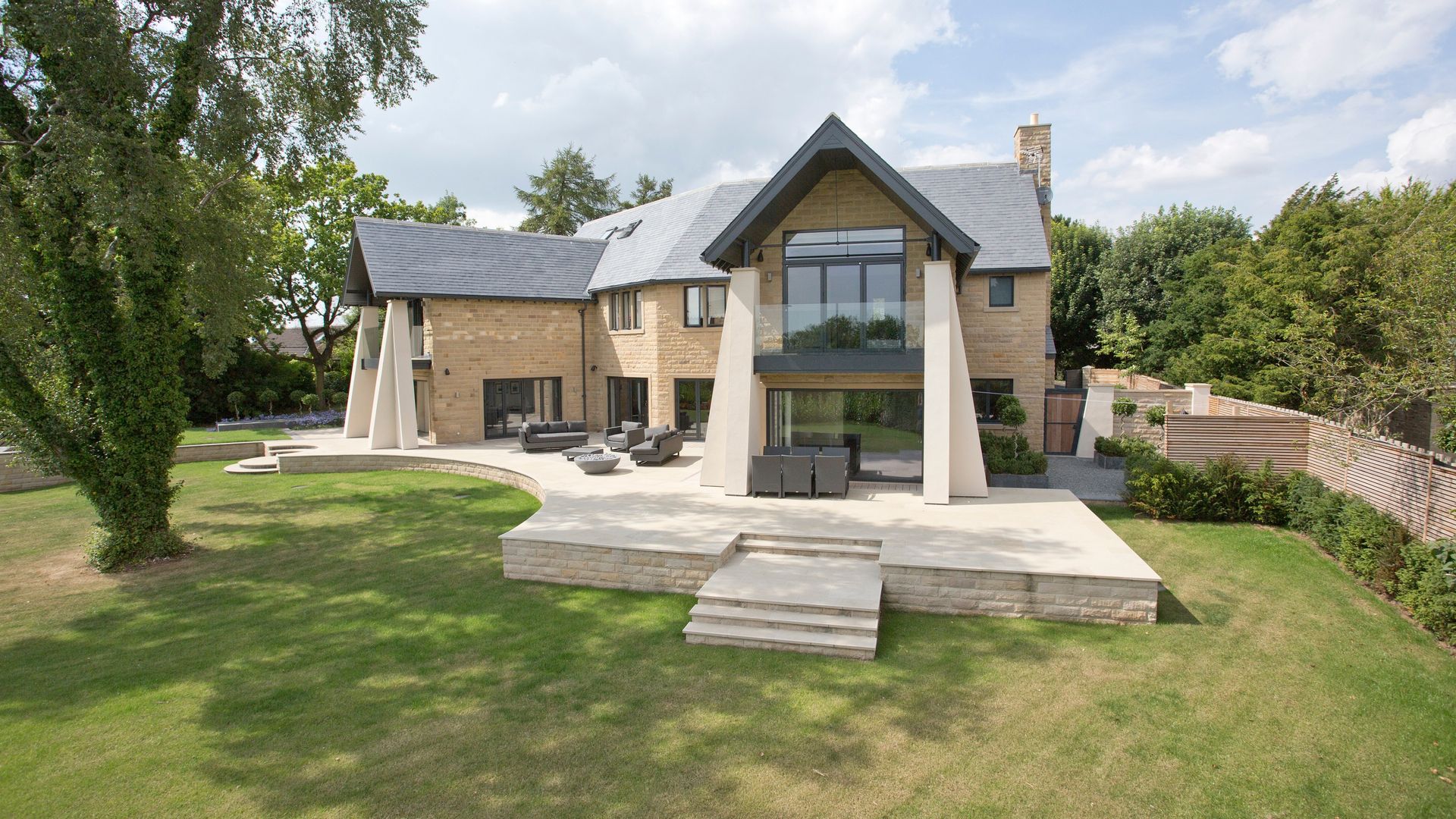 A home that's beautiful inside and outside | homify