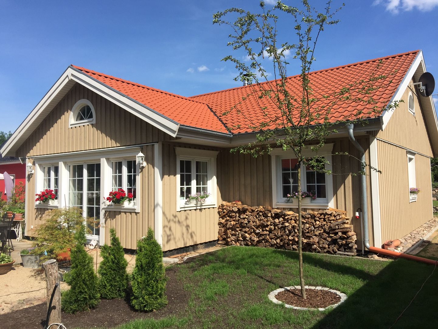 8 low-cost houses that are easy to construct | homify