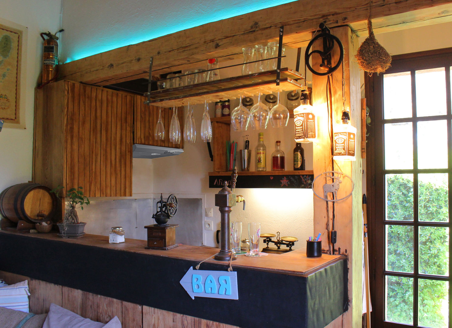 9 perfect mini bars that will really get the party started! | homify