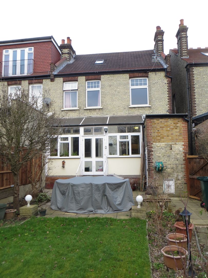 This bang average British home gets a £100K extension | homify