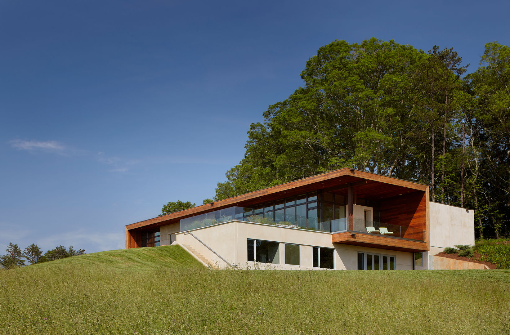 A modern country home shaped by the hills | homify