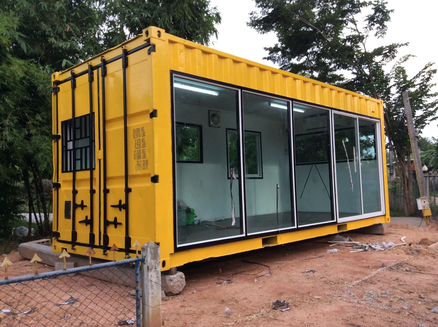 See what R72k can do to an old shipping container! | homify