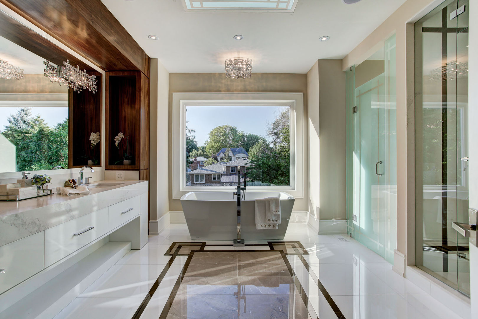 A sneak peek inside the best bathrooms of Toronto! | homify
