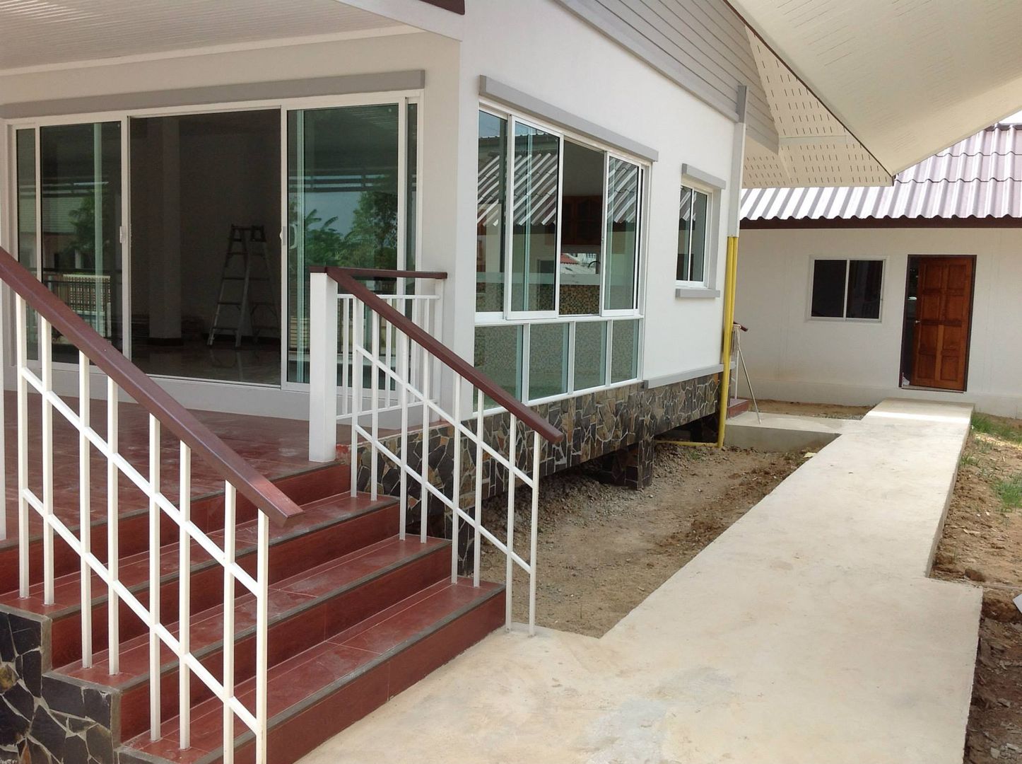 A tour of a simple home (and how it was made!) | homify