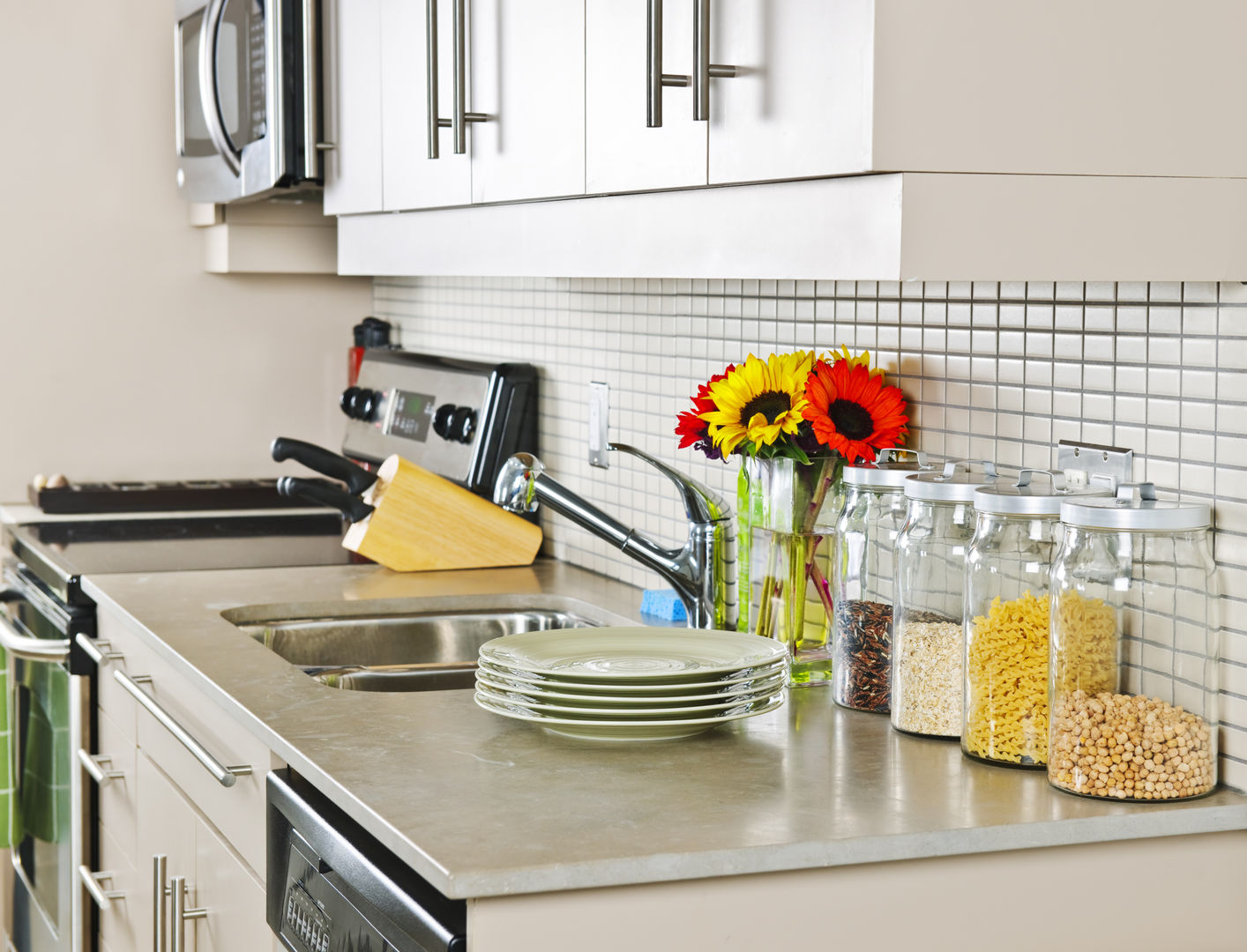 11 practical storage solutions for small kitchens | homify