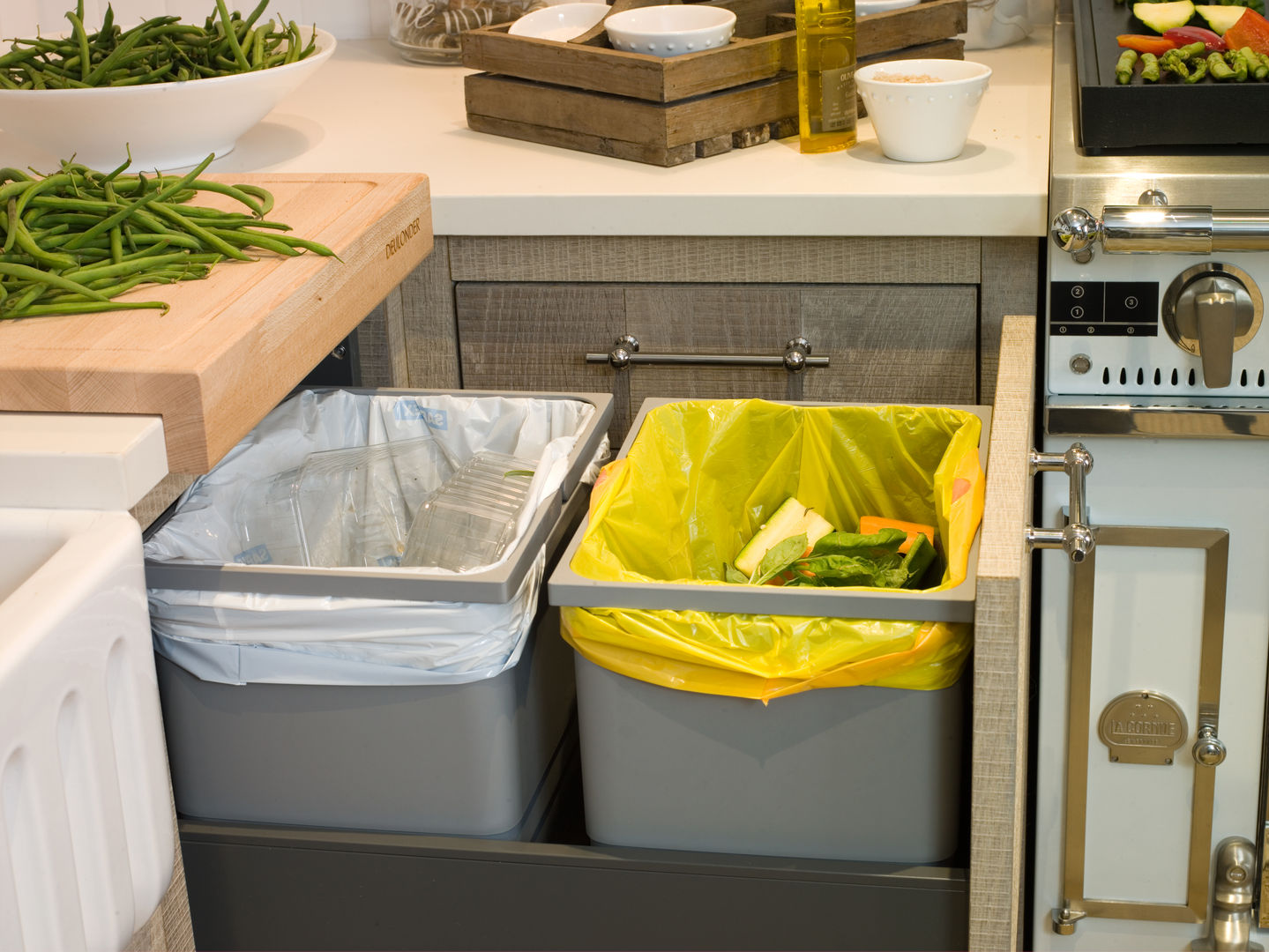 16 Fantásticos Cubos de Reciclaje de Basura para Espacios Reducidos ...