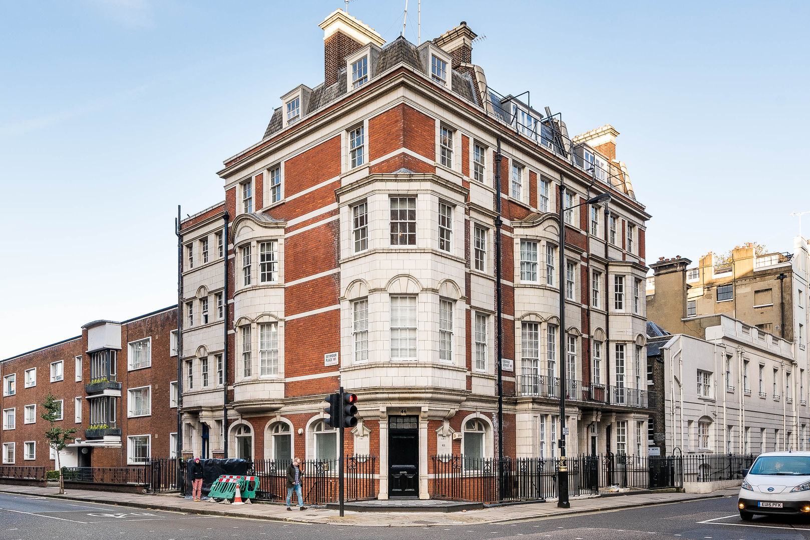 This old Victorian flat gets a colourful modern twist | homify