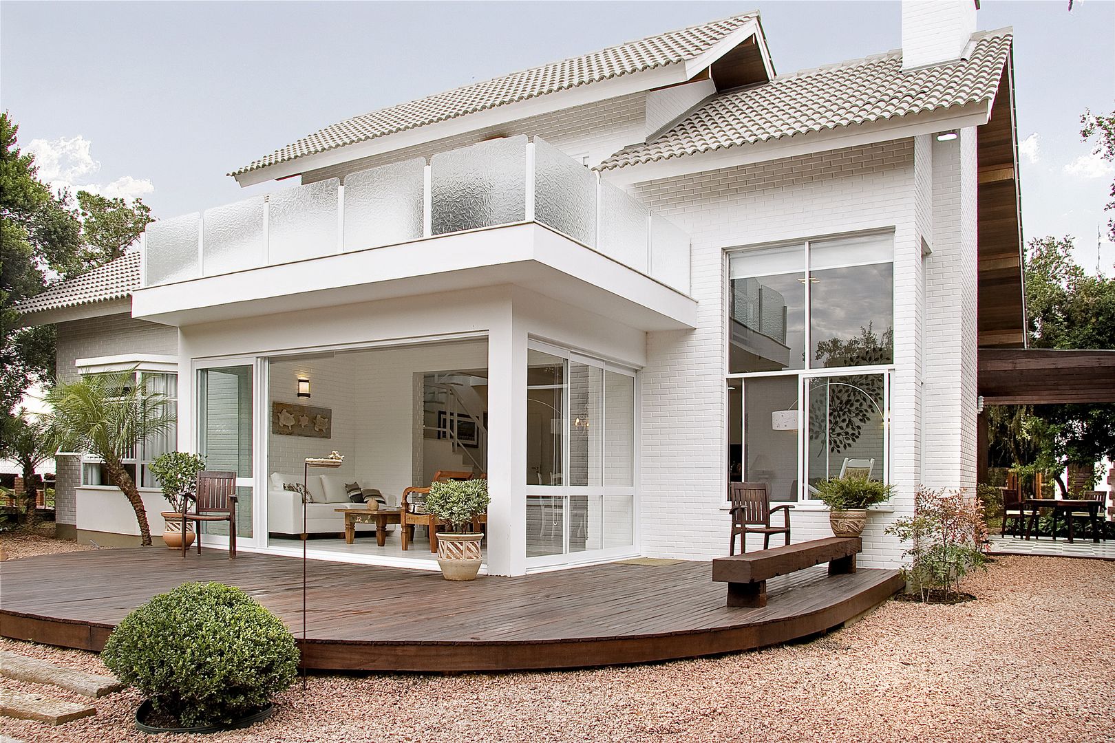 Rumah Putih Modern yang Inspiratif di Tiap Sudutnya! | homify