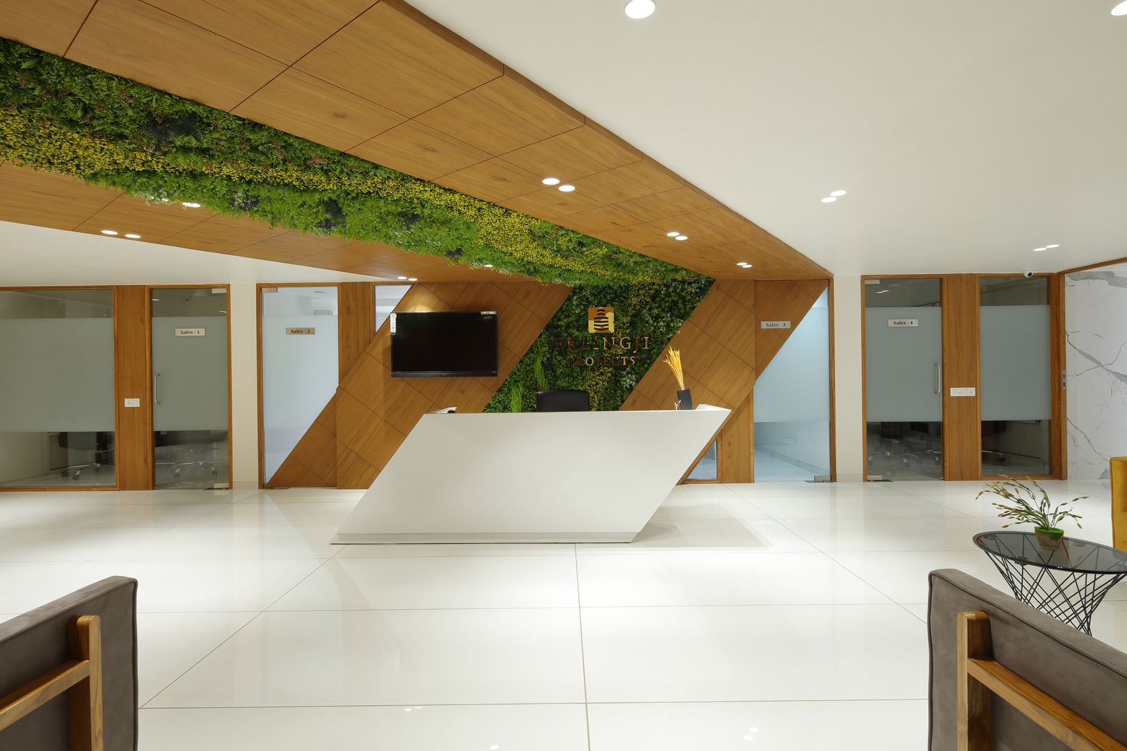 Modern Corporate Office Design with Obstruction-less Design by ...