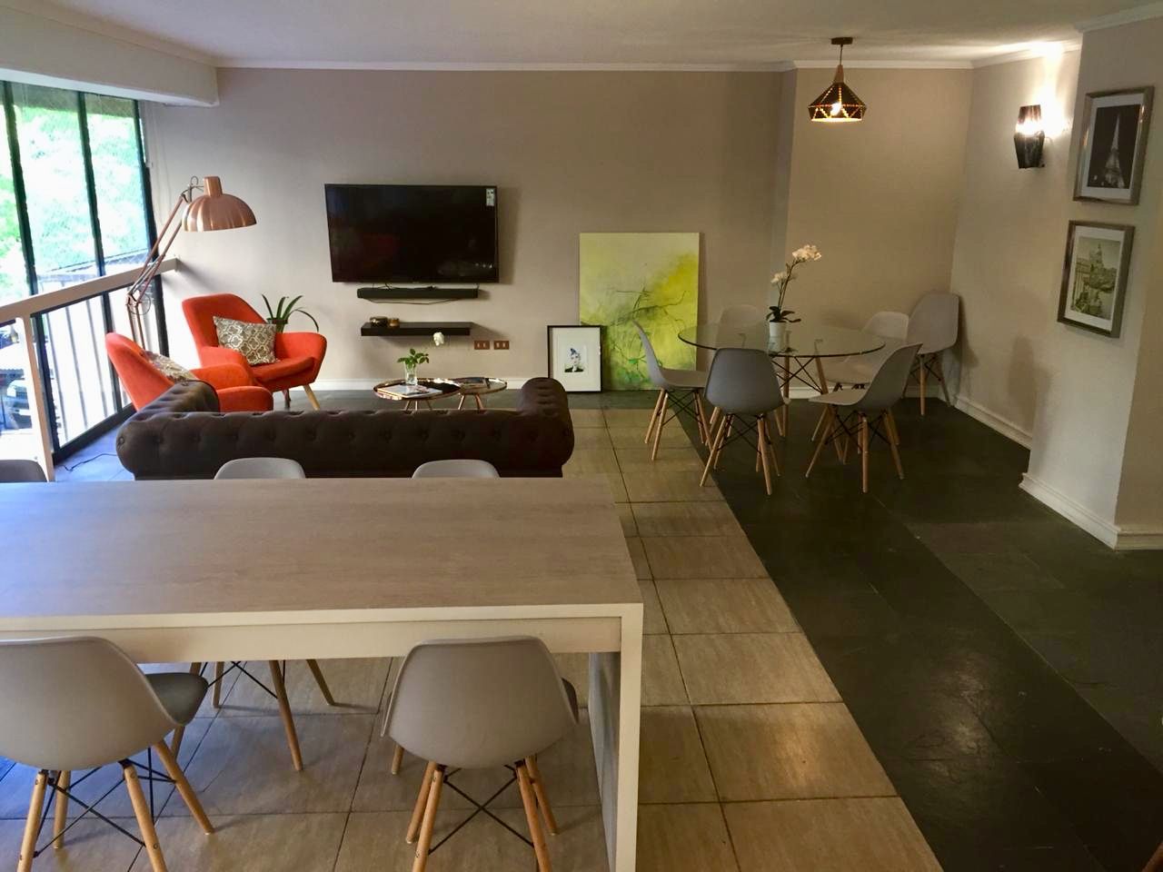 Reforma y diseño de interiores de una sala multiuso en un departamento ...