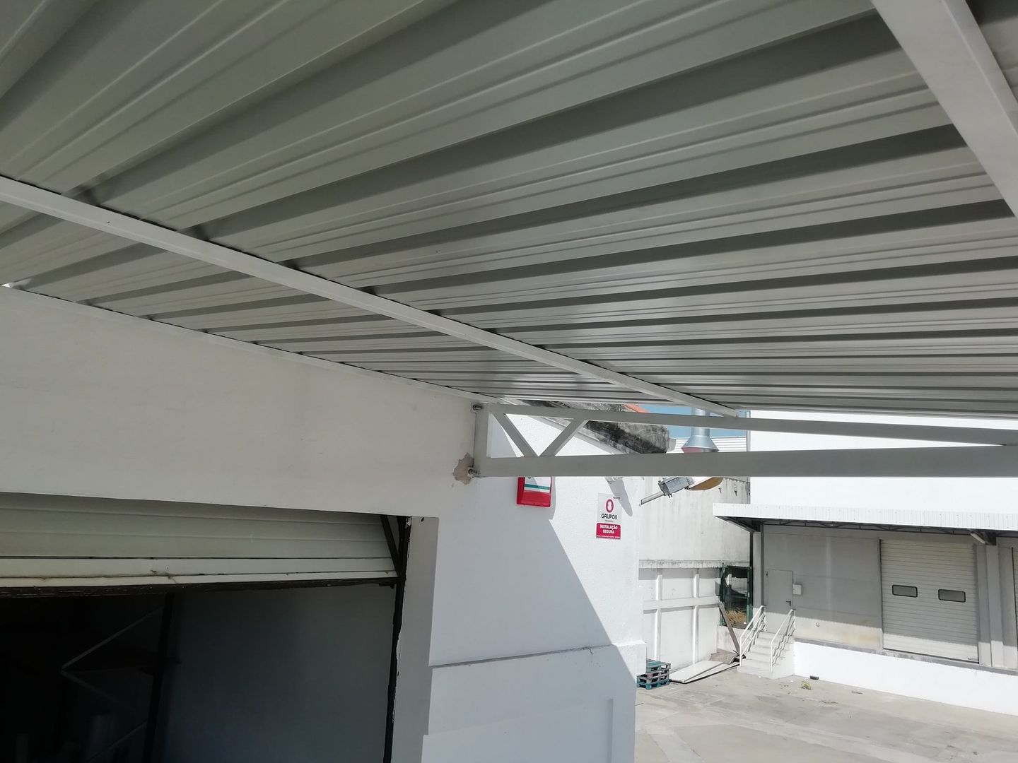 Keunggulan dan Kekurangan Sandwich Panel Atap | homify