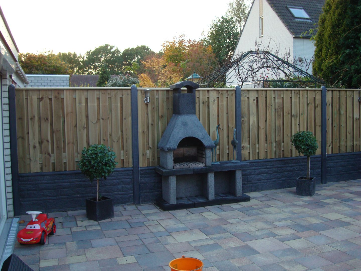 Hoe Kies je de Beste Barbecue voor Thuis? 6 Veelgestelde Vragen | homify