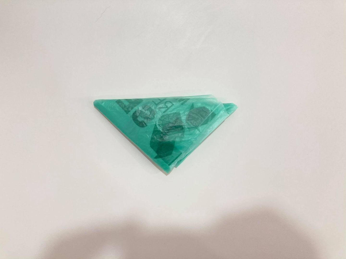 Learn How To Fold A Plastic Bag In The Smartest Way In Just 8 Quick ...