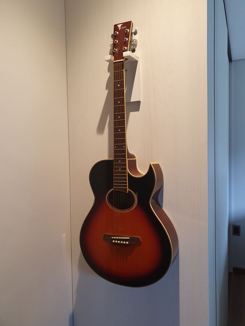 How to Make A DIY Guitar Hanger In 10 Quick Steps | homify