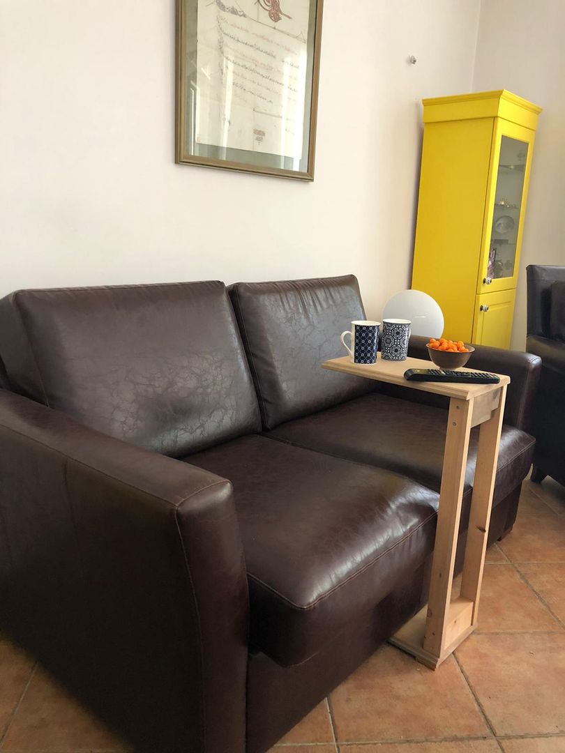 C-shaped Side Table DIY Tutorial [Step-by-step Instructions] | homify