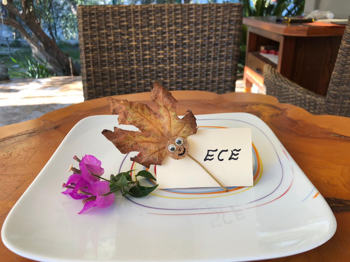 How to Make A Place card l DIY Guide on Making a Place Card in 13 ...