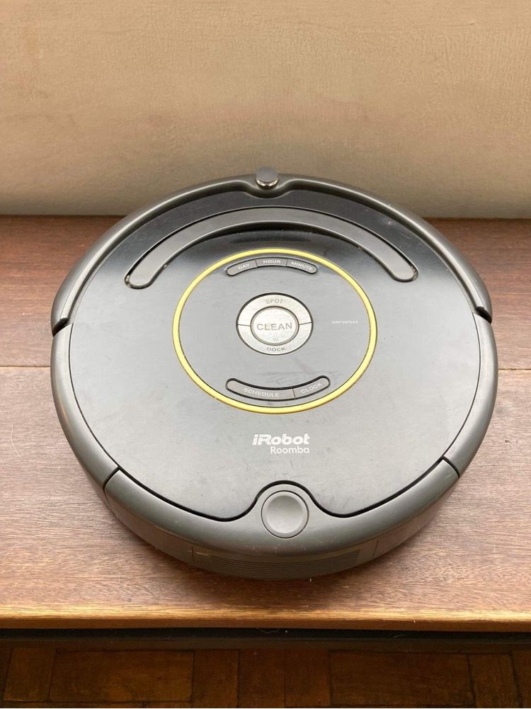 How to Clean Robot Vacuum Cleaners | Step-by-step Tutorial with Images ...