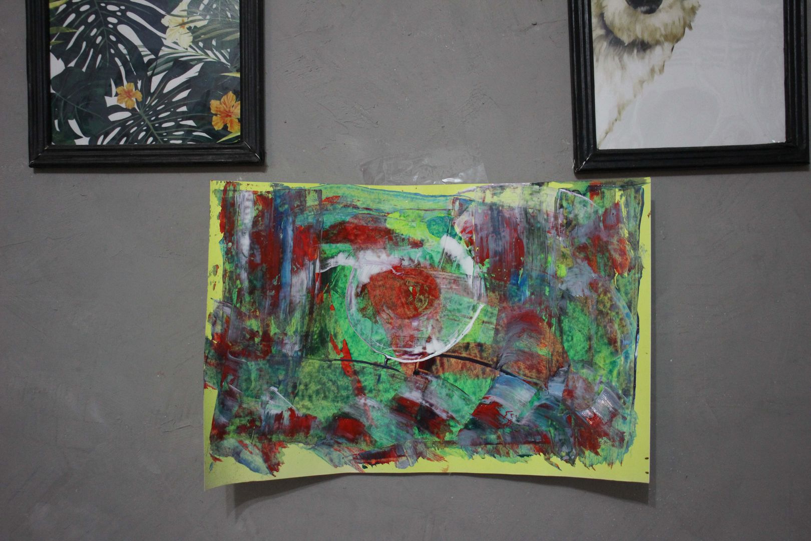 Learn How To Use Your Credit Card To Make An Abstract Painting | homify