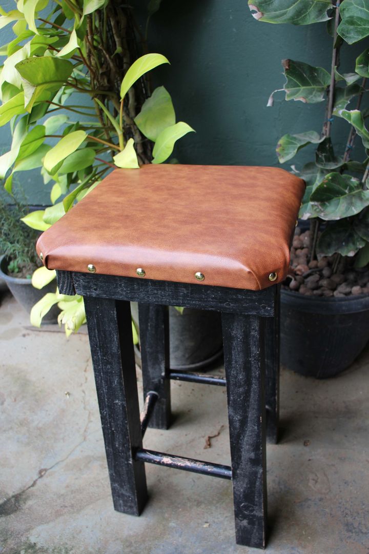 Como Forrar Bancos Com Tecido | Bancos de Cozinha Renovados em 23 ...