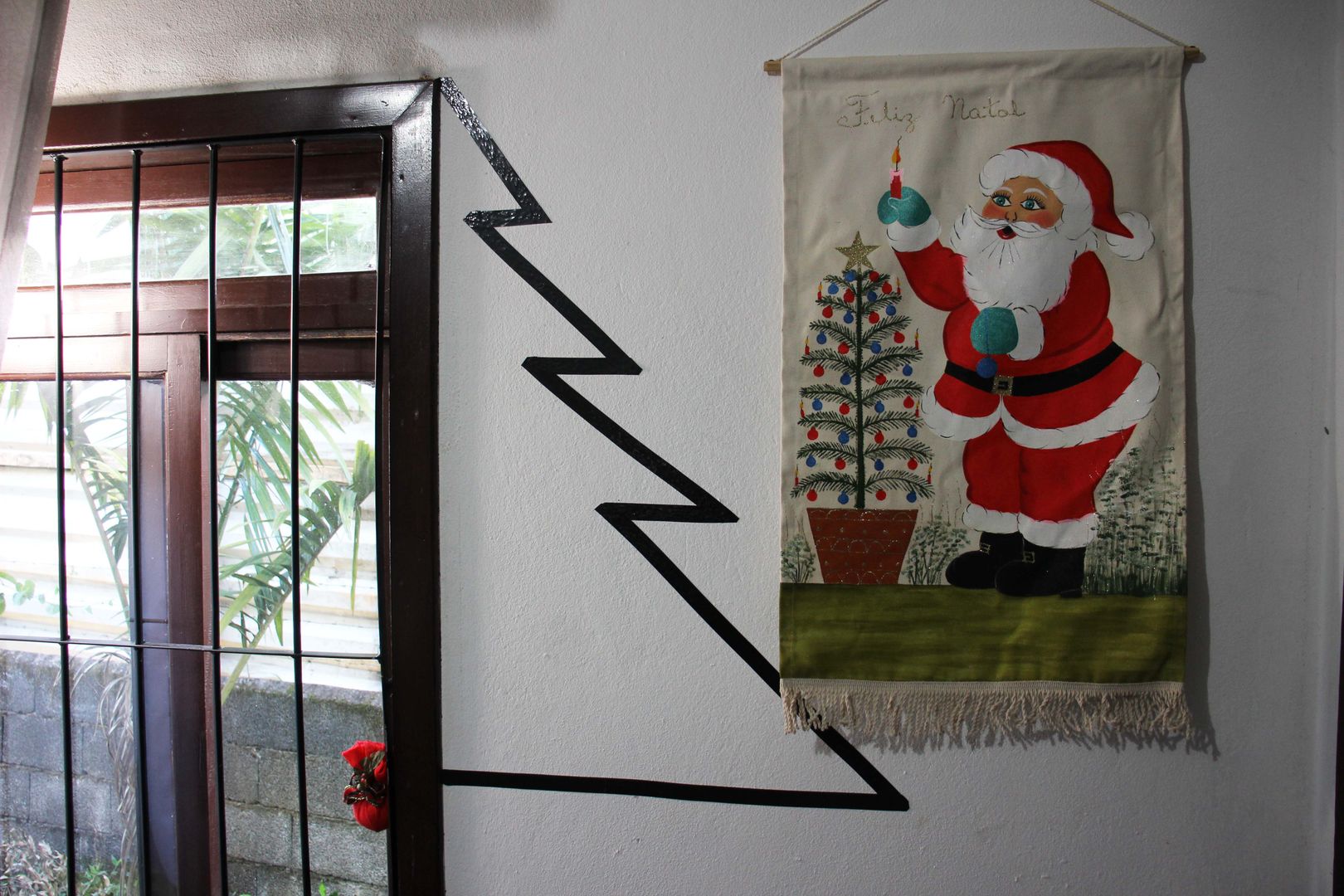 How To Make A Christmas Duct Tape Tree In 15 DIY Steps | homify