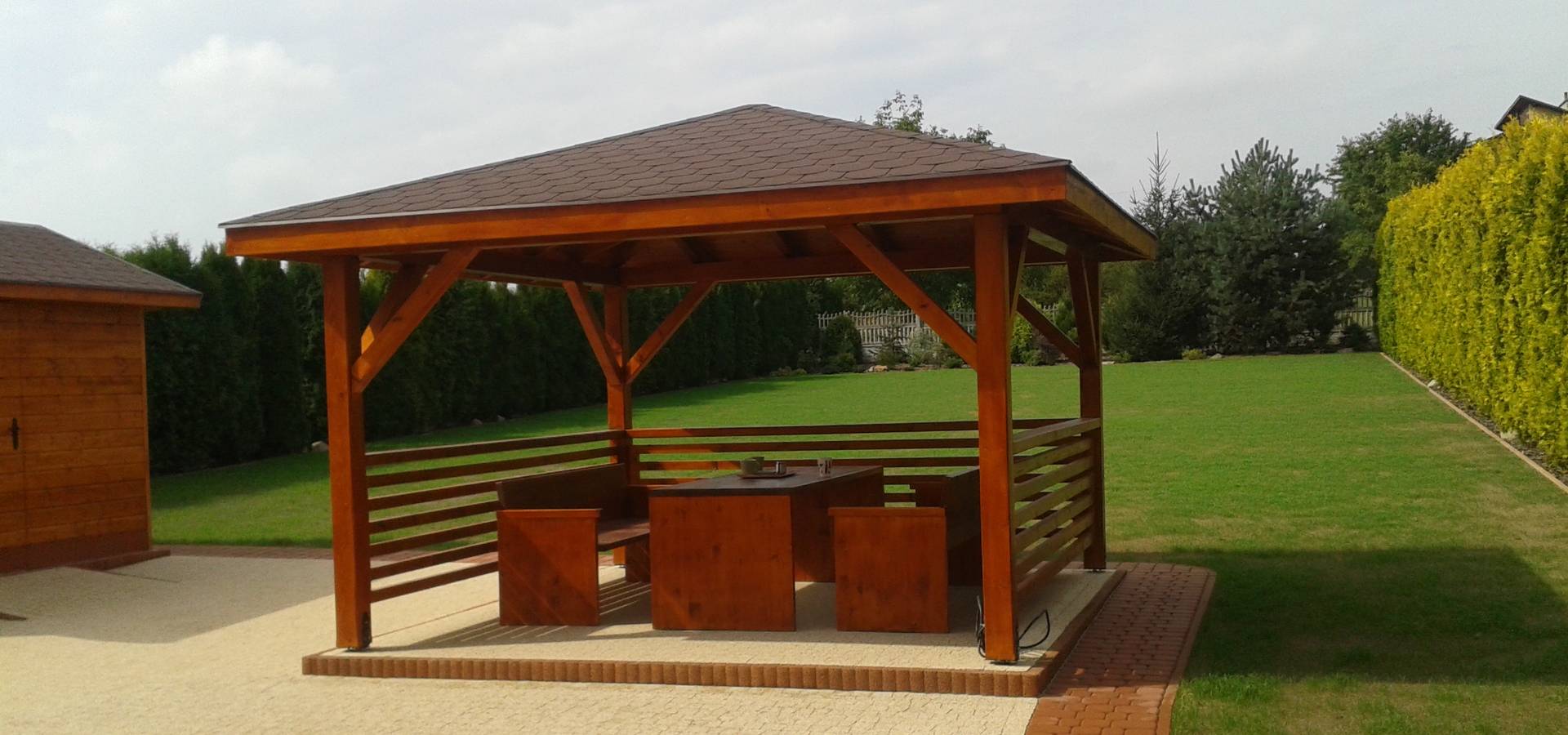 stylowa drewniana altana, meble drewniane | homify