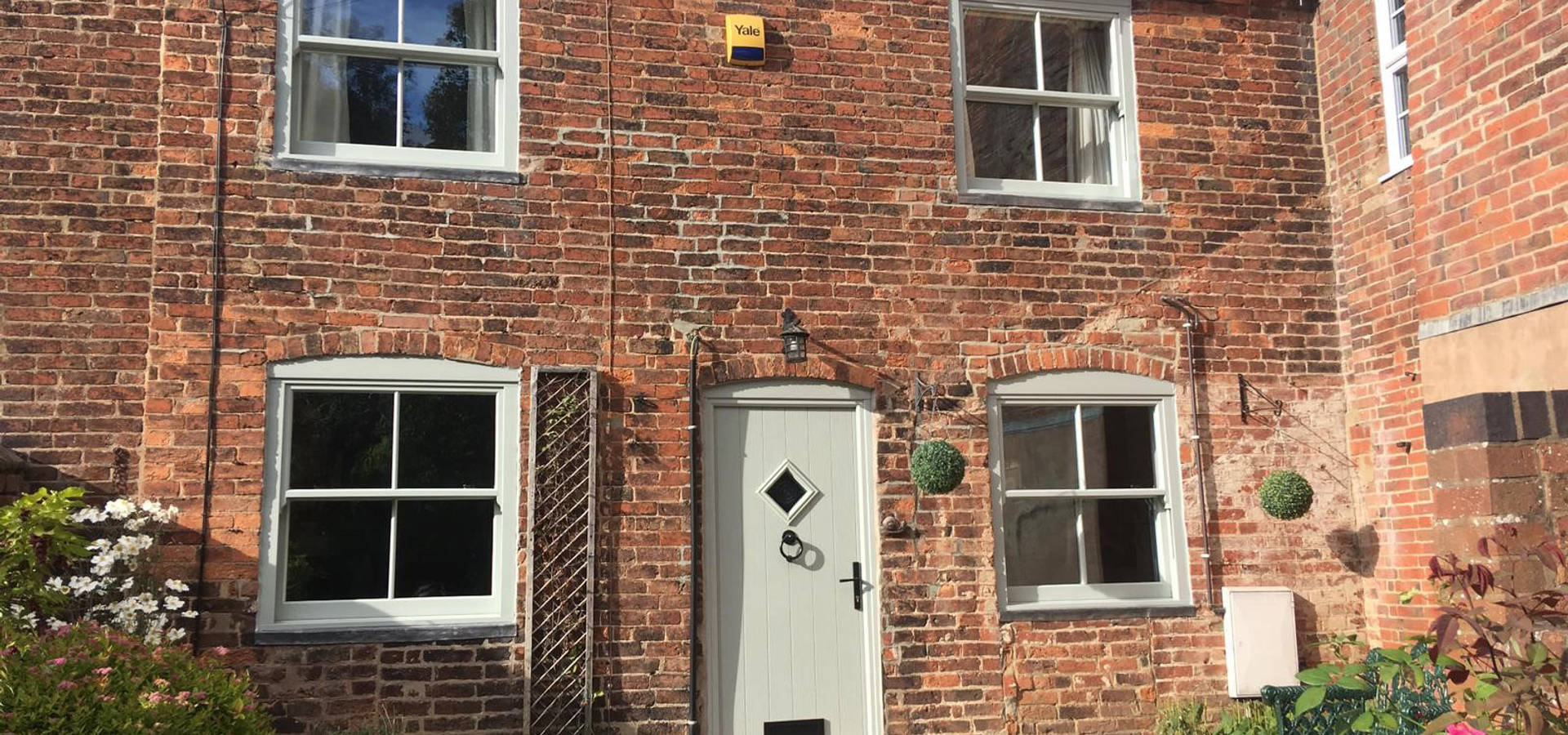 Install Ultimate Rose Windows |UPVC Sash Rose Collection | homify