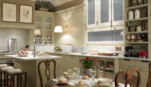 COCINA DE ESTILO BELGA LACADA EN VERDE, CON PLANCHADOR ANEJO de ...