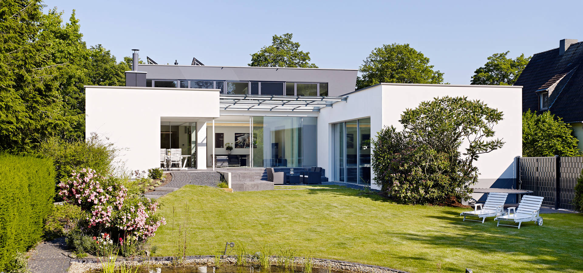 Atriumhaus im Grünen von Gritzmann Architekten | homify