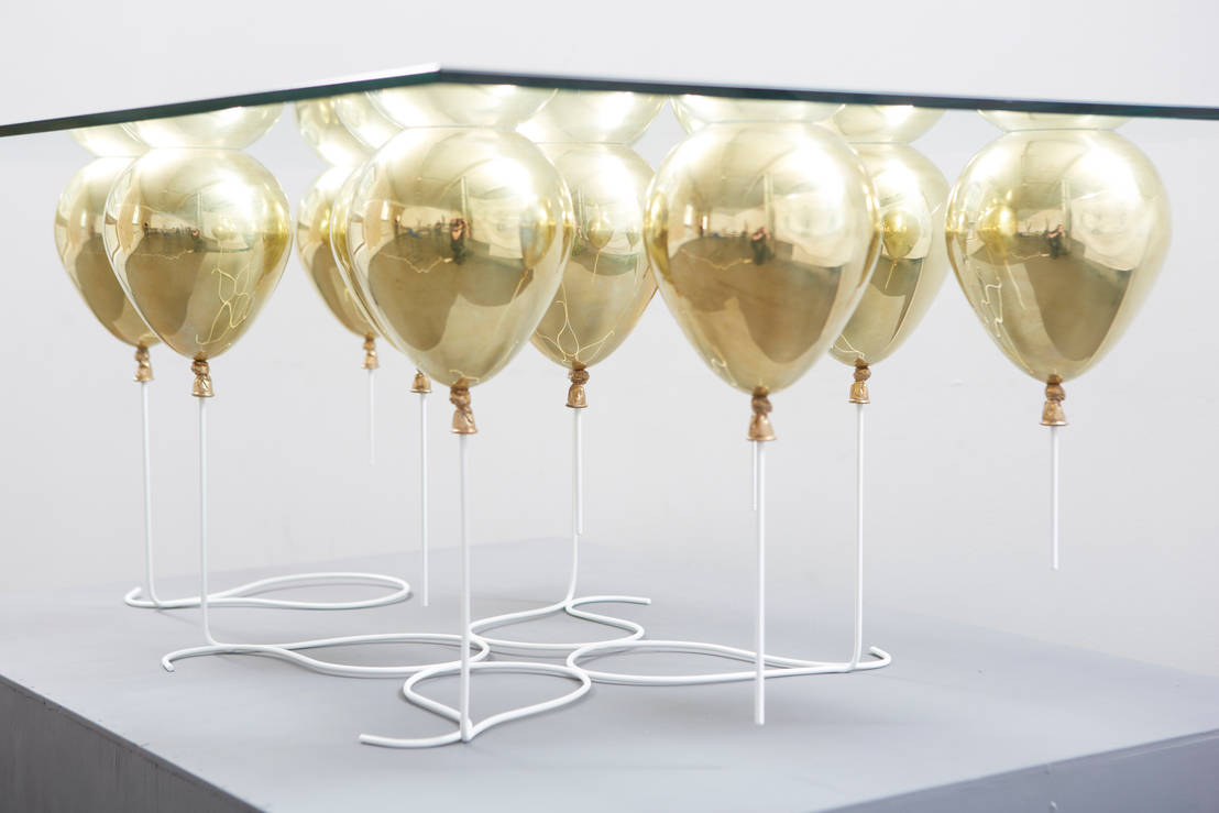 THE UP BALLOON COFFEE TABLE | homify