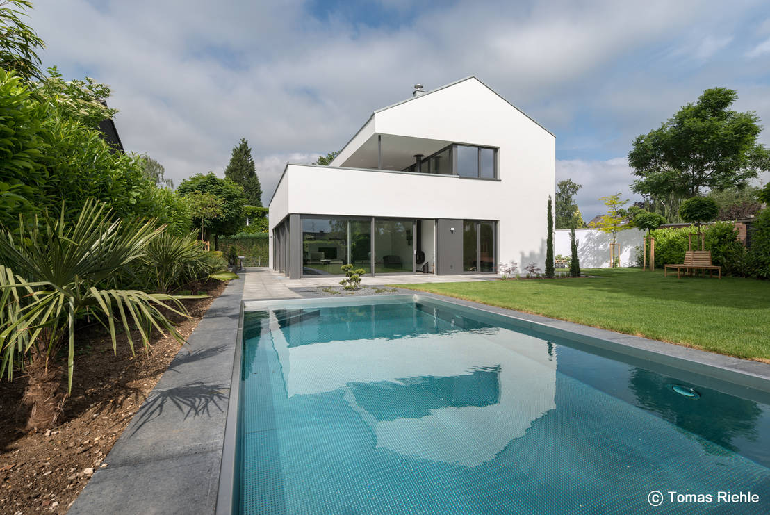 Modernes Traumhaus mit Pool in Neuss | homify