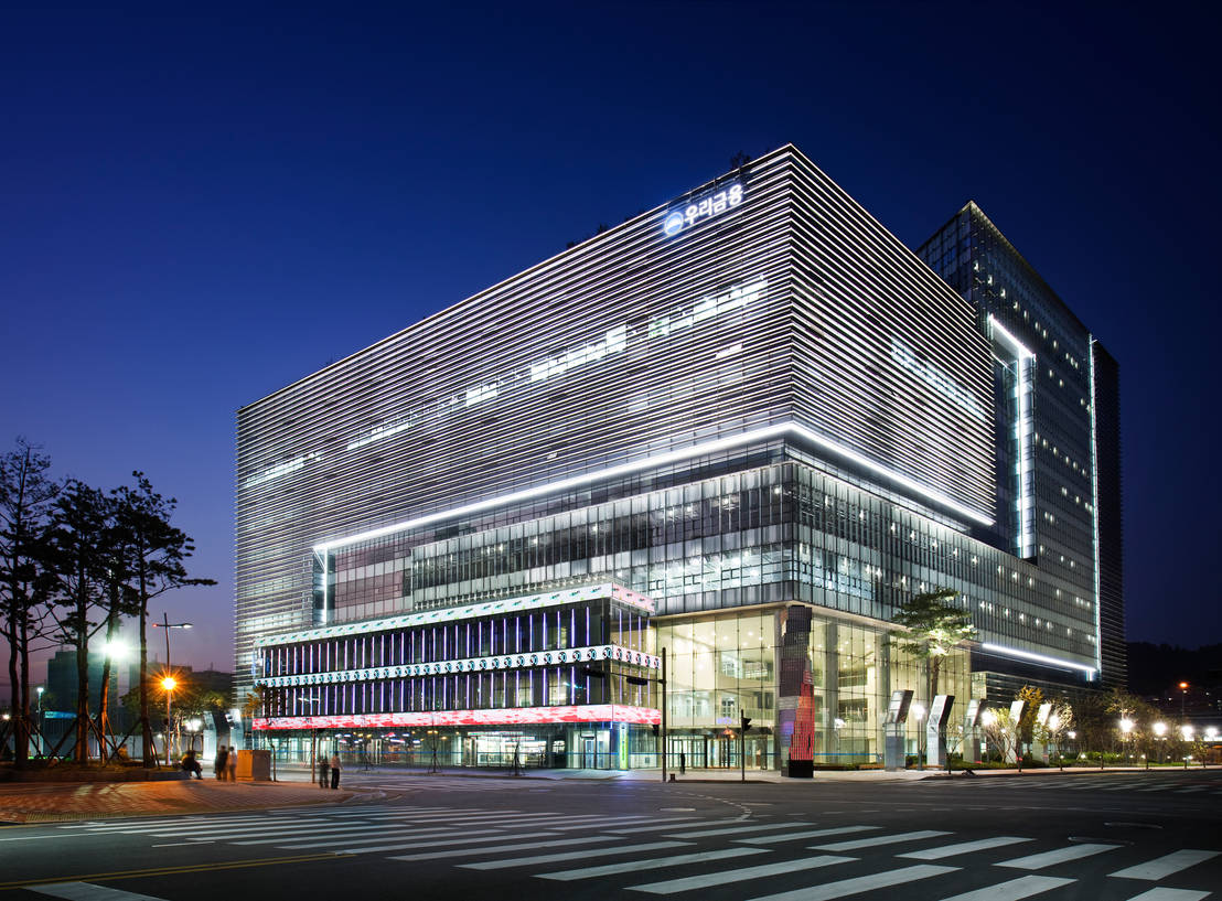 상암동 DMC 업무지원센터 우리은행_2009 | 호미파이 & homify