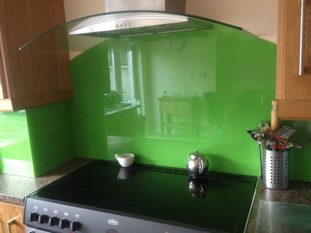 Shaped Cooker Splashbacks: Elevate Your Kitchen Aesthetics with Stylish ...