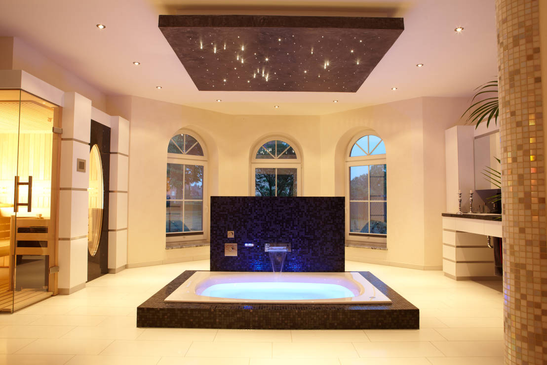 modernes Wellnessbad mit Whirlwanne | homify